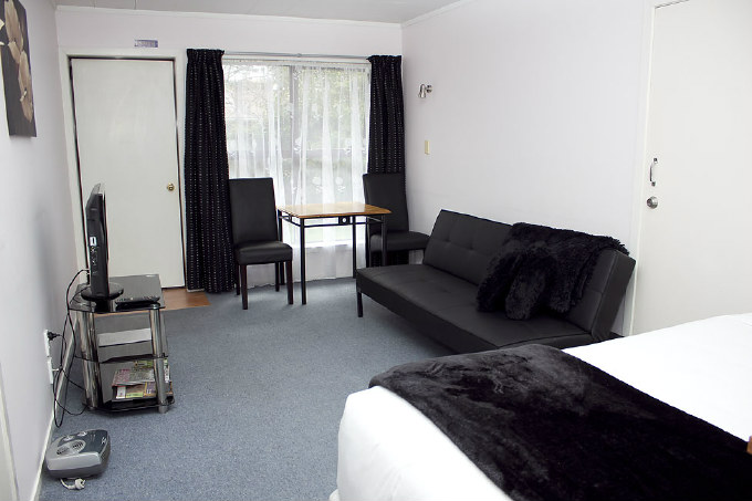 Motel rooms and rates - Abbey Motel